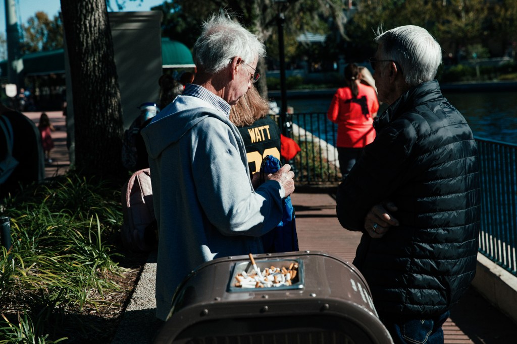 Rickey Ranks: Disney World Smoking Sections - Rickey Mouse